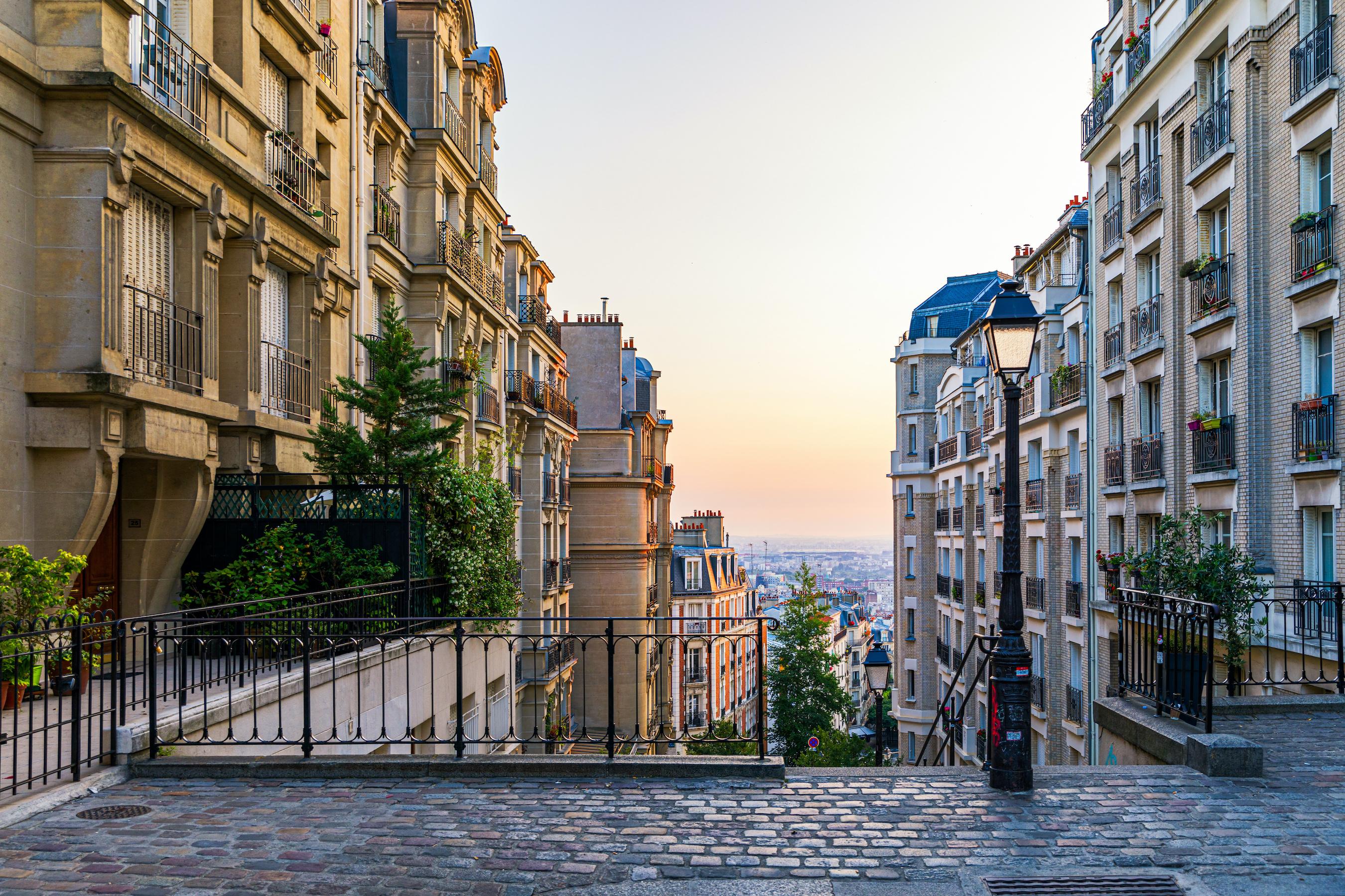 Hôtel Arvor | Official Website | 4 stars Paris 9ème